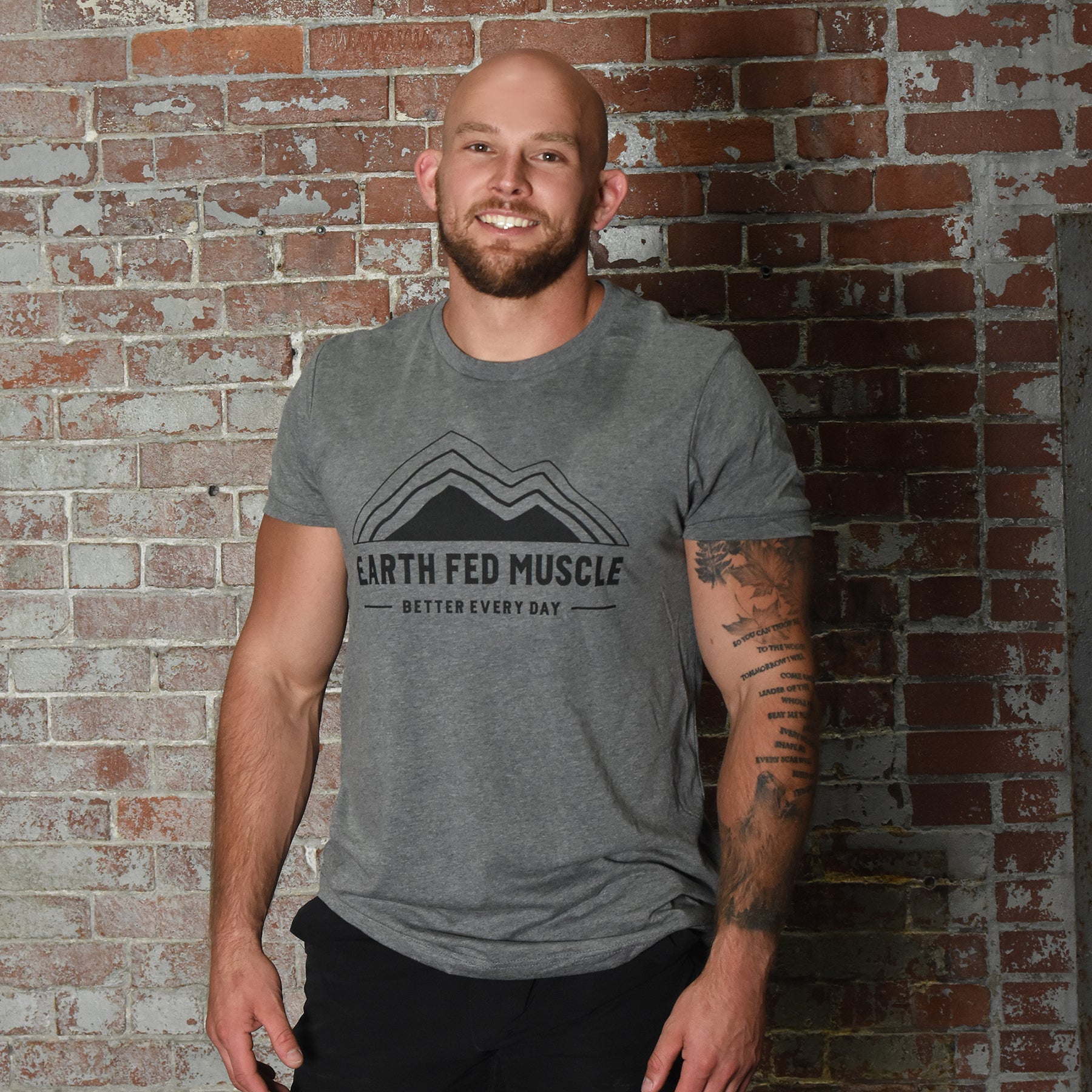 Dark Gray Heather Logo Tee – Earth Fed Muscle
